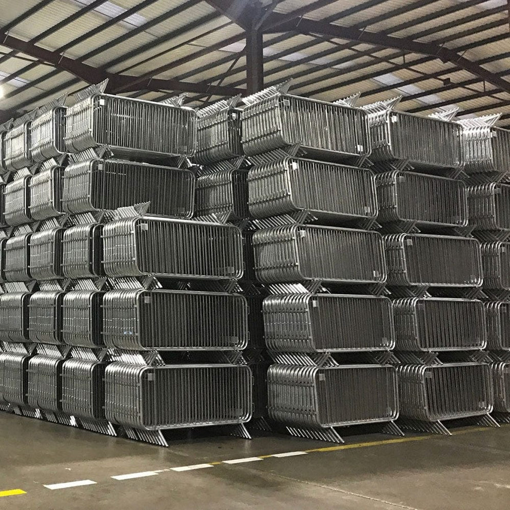 Galvanized Steel Pedestrian Barricade 7.5 Ft Durable Design
